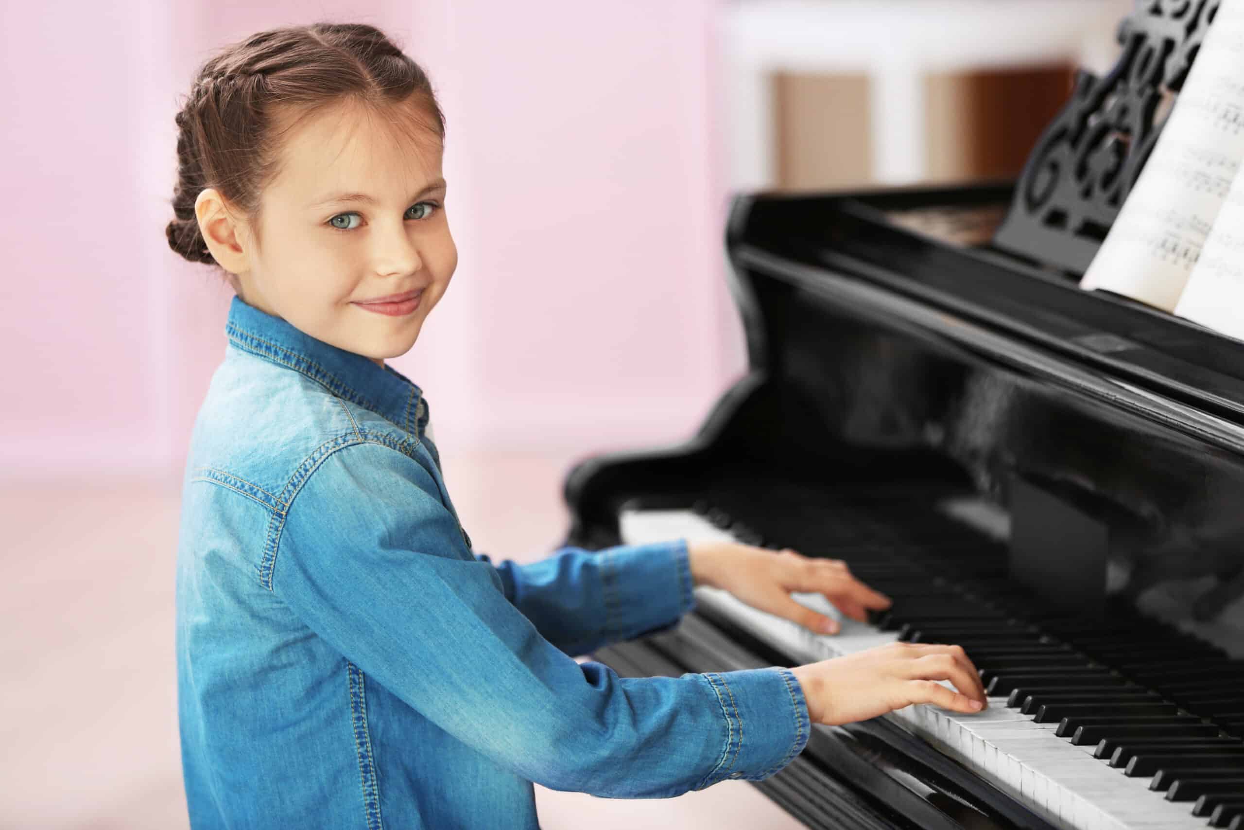 Piano Lessons in Calabasas for Children | In-Home | Best Teachers